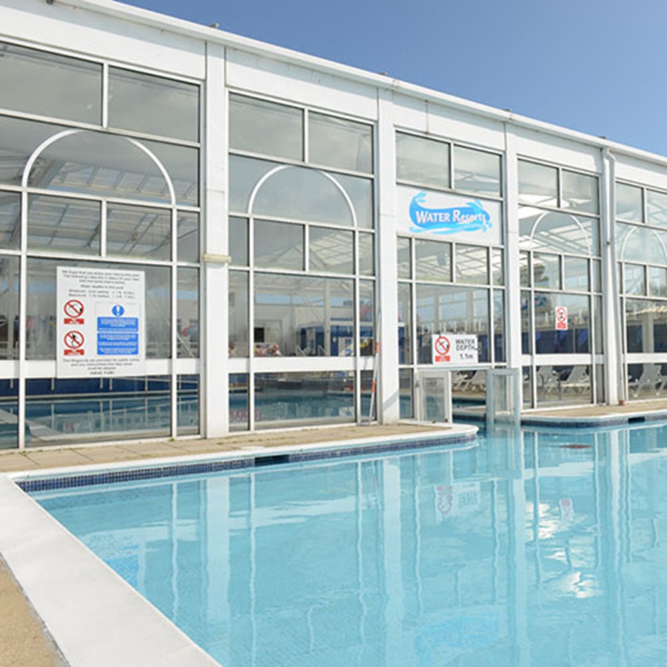 UK Holidays with Outdoor Pools | Parkdean Resorts