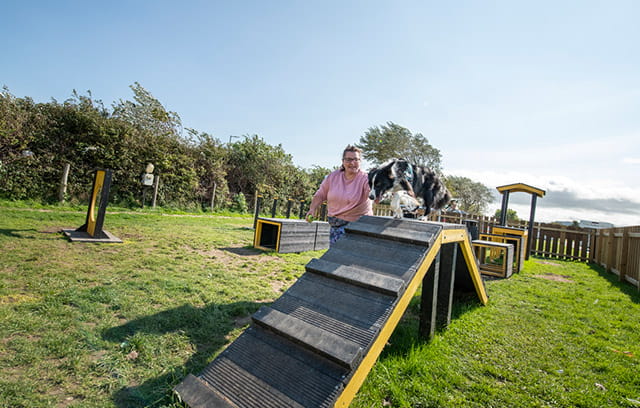 Dog Friendly UK Holiday Parks | Lodge and Caravan Breaks