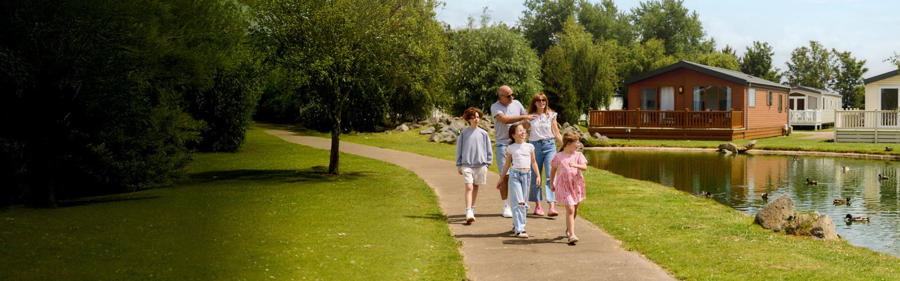 April Holidays in the UK | Cheap Holidays April | Parkdean