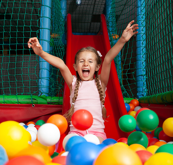 Tots' Breaks | 4 Night Midweek Breaks for kids | Parkdean Resorts