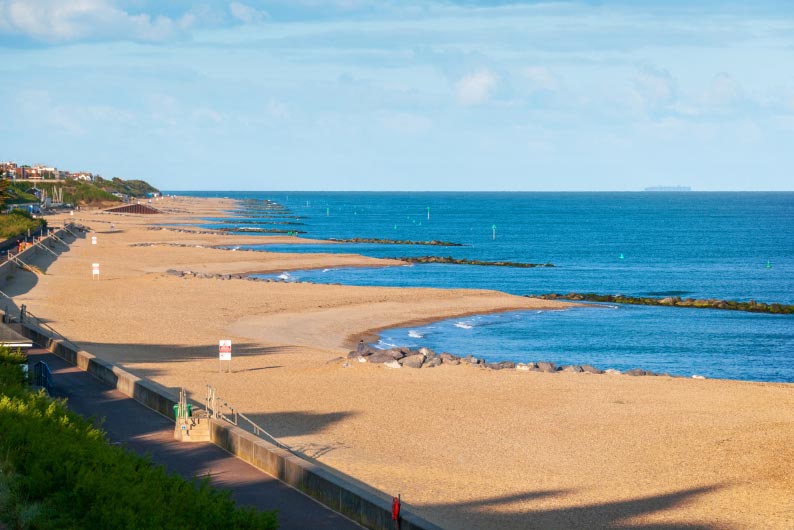 Highfield Grange Holiday Park in Essex with Parkdean Resorts