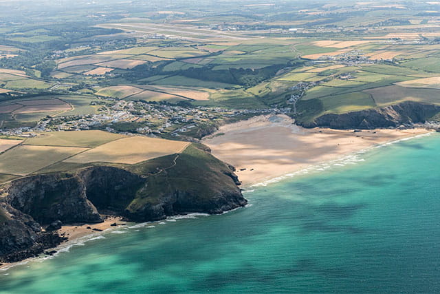 Explore Like a Local: A Guide to Cornwall's Coast | Parkdean