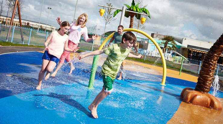 Tots' Breaks | 4 Night Midweek Breaks for Kids | Parkdean Resorts