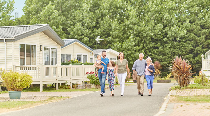 Tots' Breaks | 4 Night Midweek Breaks for Kids | Parkdean Resorts