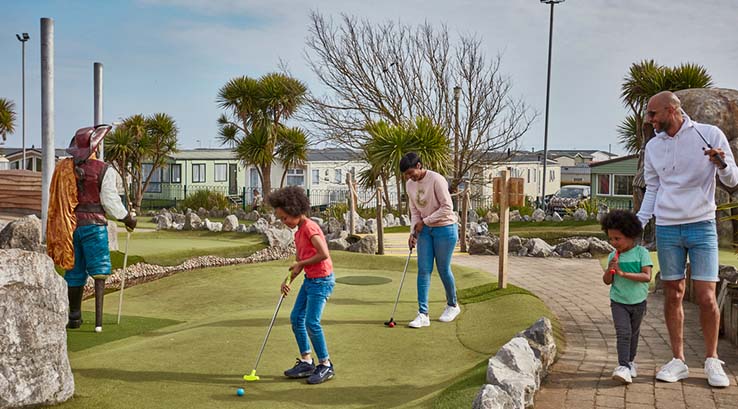 Tots' Breaks | 4 Night Midweek Breaks for Kids | Parkdean Resorts